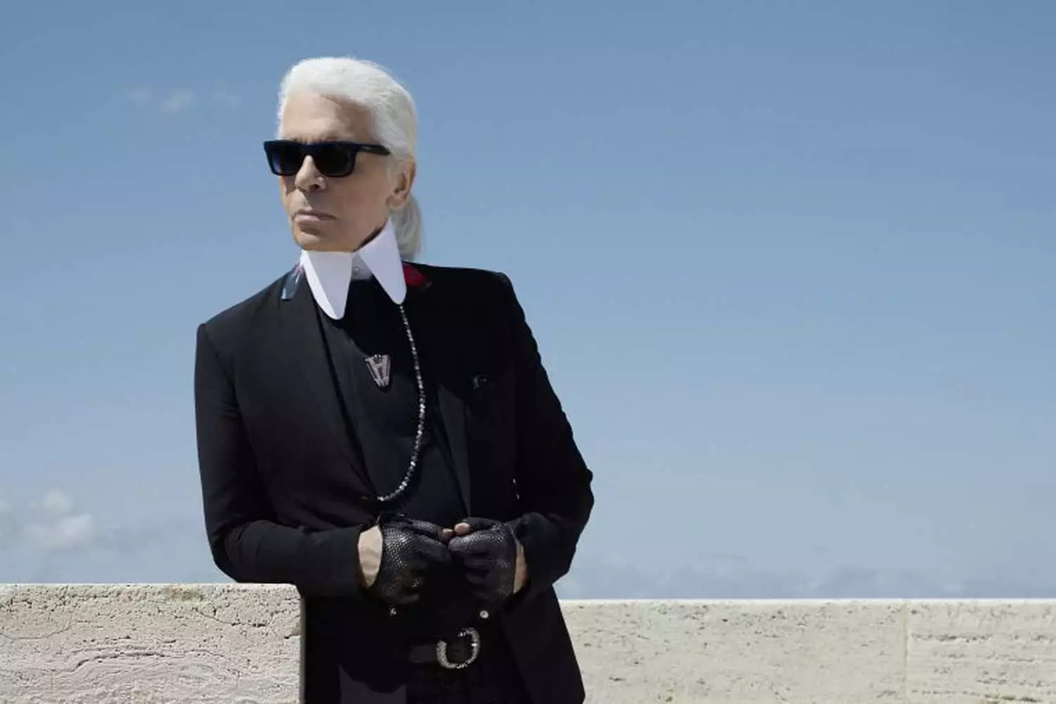 Karl Lagerfeld dia nanamboatra tranobe mihaja any Taiwan