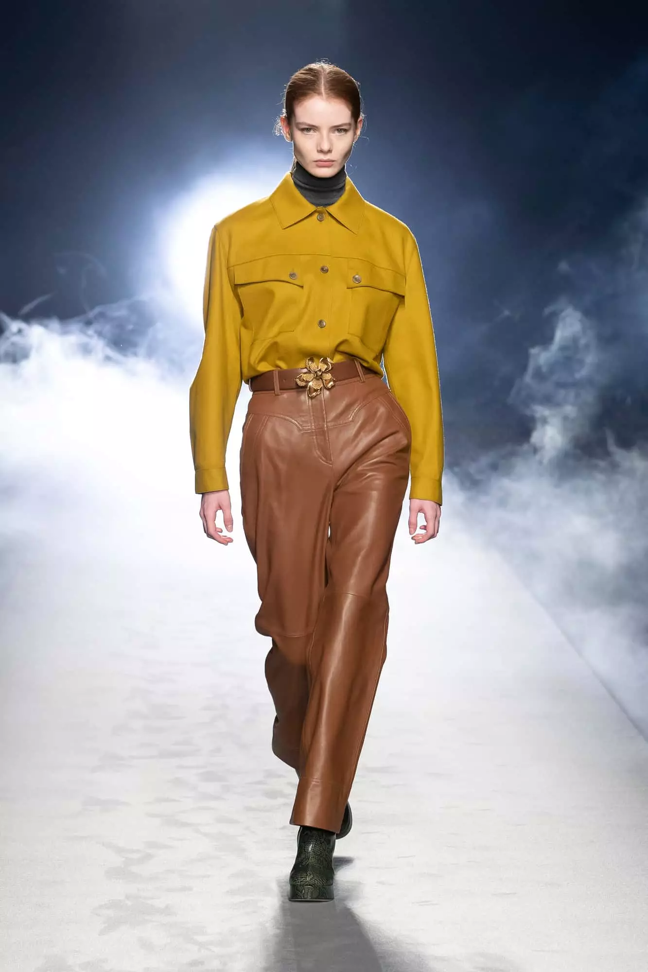 MFW ass hei! D'Alberta Ferretti liwwert Big Fall Energie Dank Dramatesche Silhouetten 5471_18