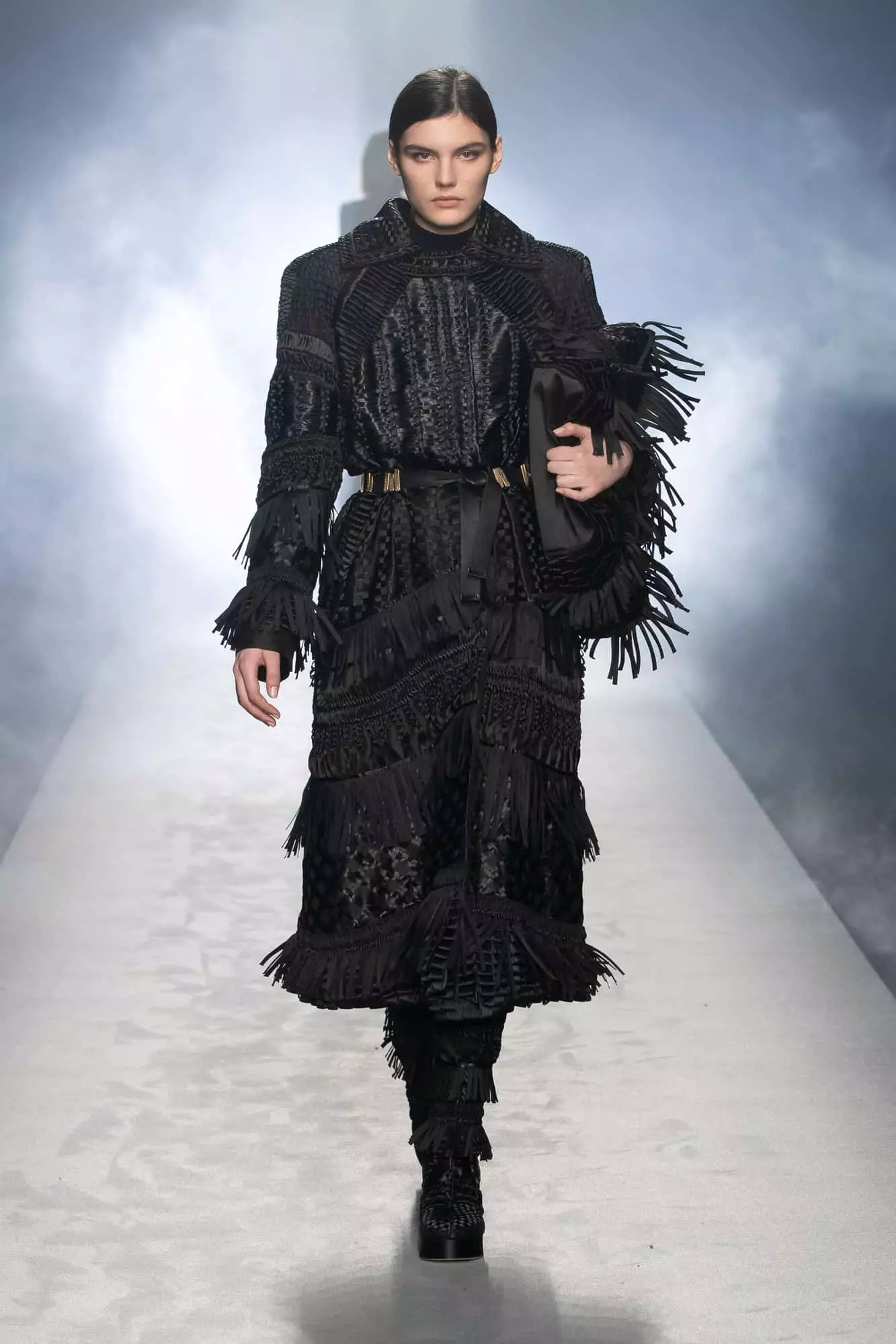 MFW iri pano! Alberta Ferretti Inoendesa Big Fall Energy Kutenda Kune Dramatic Silhouettes 5471_49