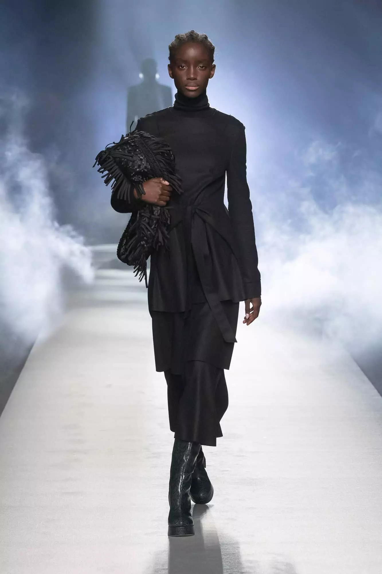 MFW iri pano! Alberta Ferretti Inoendesa Big Fall Energy Kutenda Kune Dramatic Silhouettes 5471_7