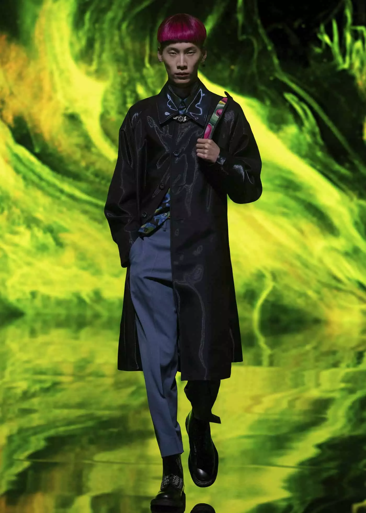 A Dior Men’s Fall Runway szó szerint kikerült ebből a világból 5477_25