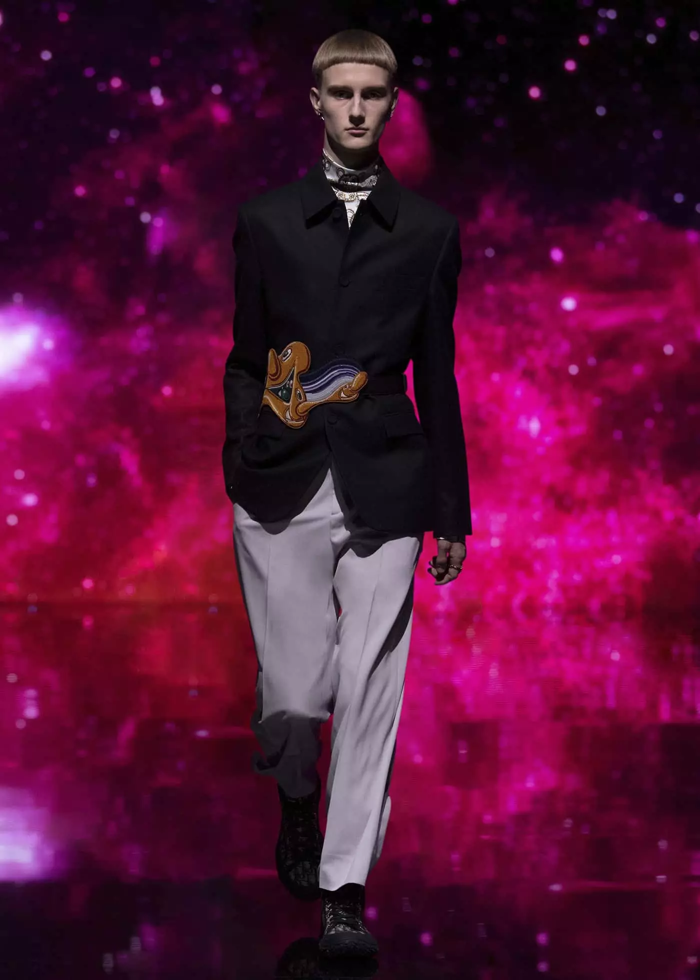 Dior Men's Fall Runway mundu honetatik kanpo zegoen literalki 5477_4