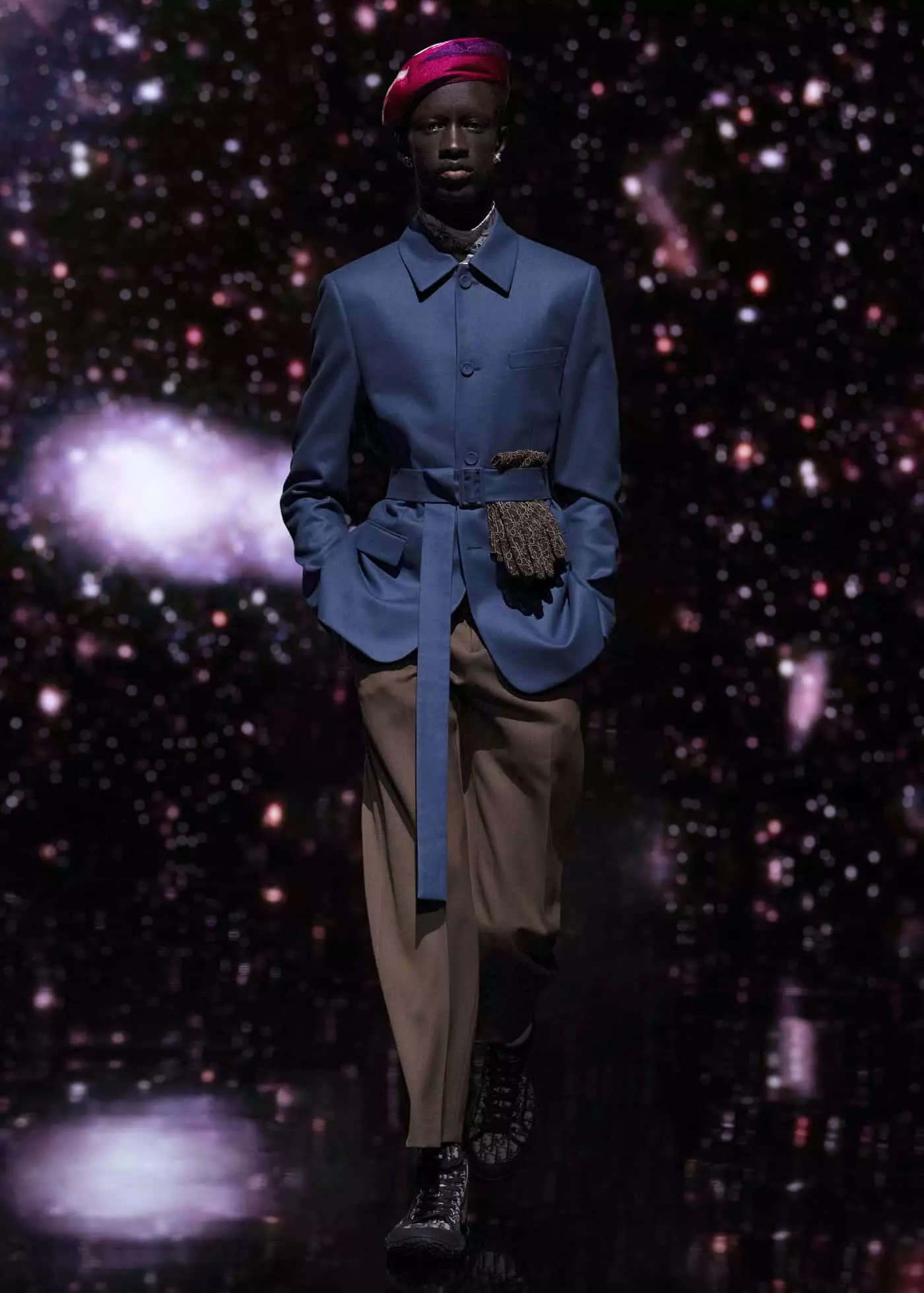 A Dior Men’s Fall Runway szó szerint kikerült ebből a világból 5477_41