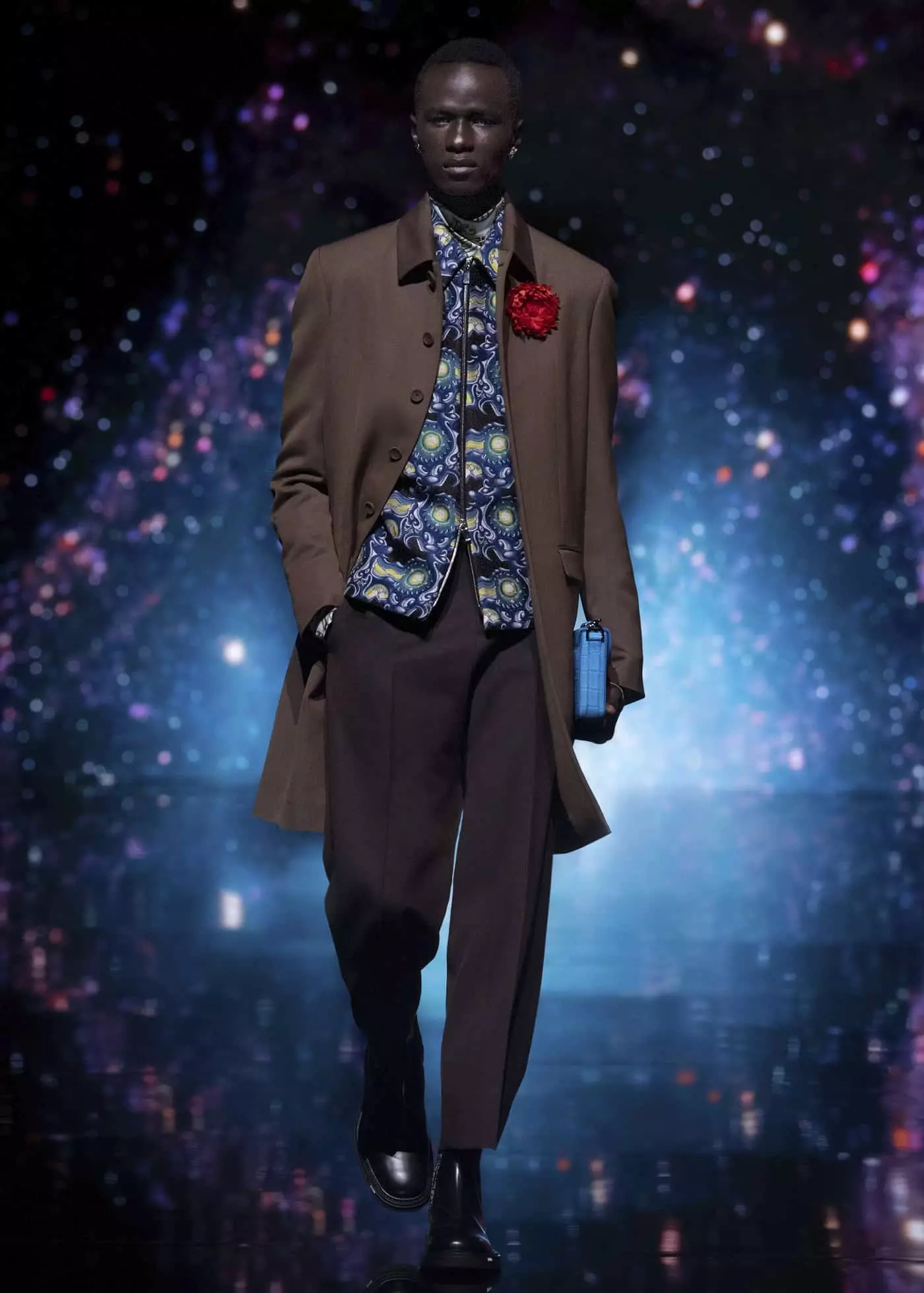 Dior Men's Fall Runway আক্ষরিক অর্থেই এই বিশ্বের বাইরে ছিল 5477_45