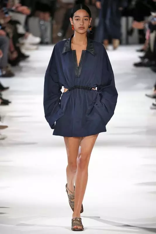 Модната недела во Париз, Ден 6: Стела Макартни, Хермес, Александар Меквин и повеќе! 54858_111