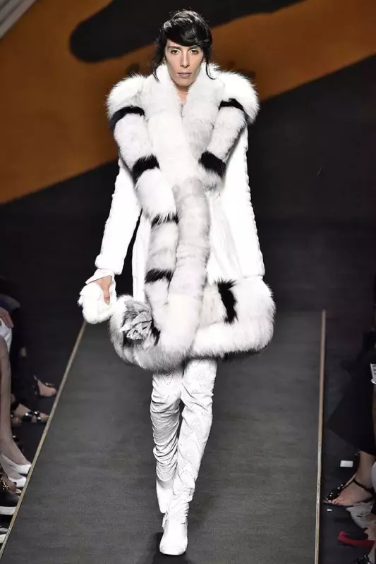 Fendi Couture Φθινόπωρο 2015 55891_16