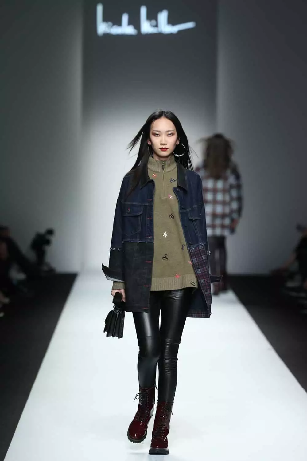 Nicole Miller ធ្វើ​កម្មវិធី​បង្ហាញ​ម៉ូដ​នៅ Shanghai Fashion Week 57741_19