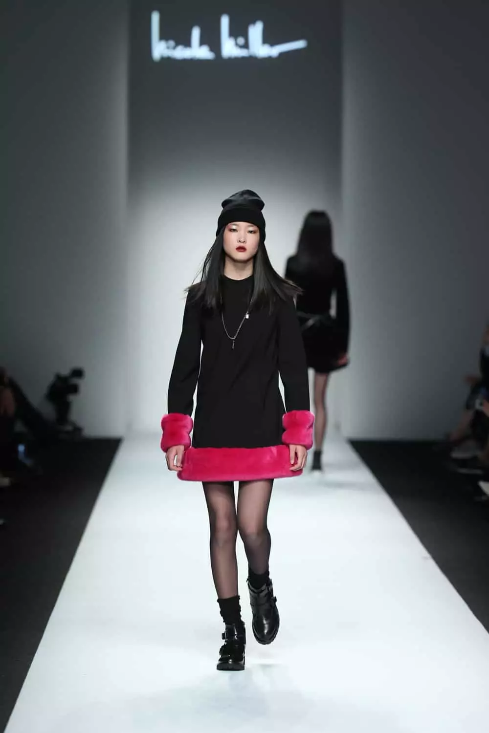 Nicole Miller realiza un lujoso espectáculo en la Semana de la Moda de Shanghai 57741_6