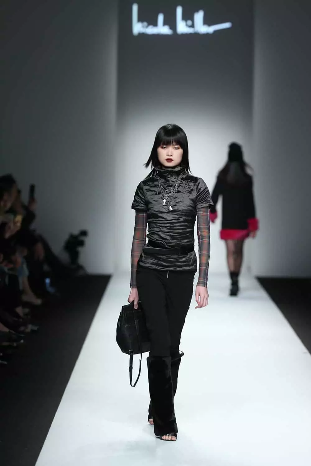 Nicole Miller Mengadakan Pertunjukan Mewah di Shanghai Fashion Week 57741_7