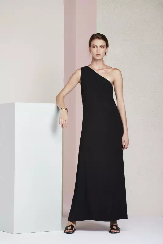 Powrót do czerni: projektantka Catherine Quin o tym, jak ubrać się jak modny pakiet 58155_25