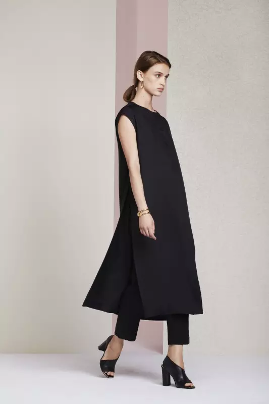Powrót do czerni: projektantka Catherine Quin o tym, jak ubrać się jak modny pakiet 58155_30