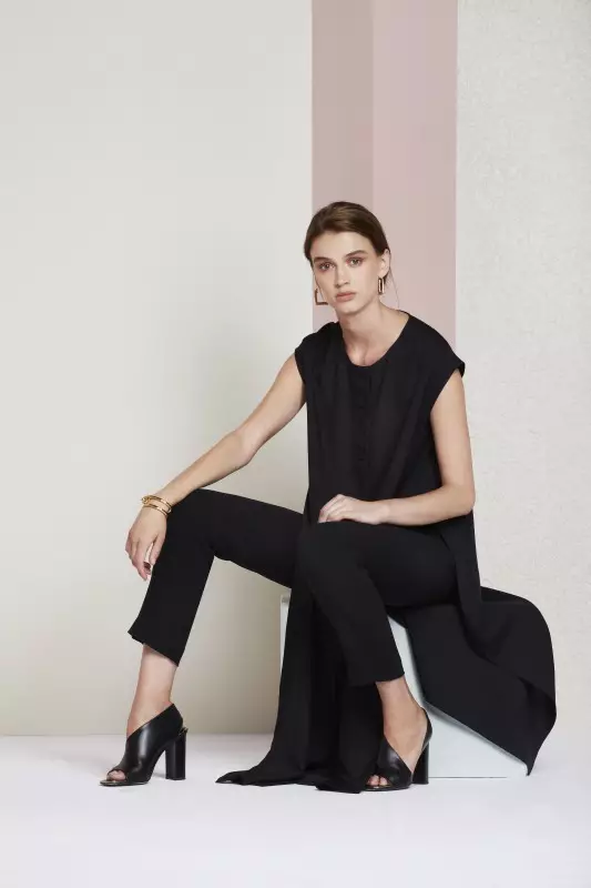 Powrót do czerni: projektantka Catherine Quin o tym, jak ubrać się jak modny pakiet 58155_31