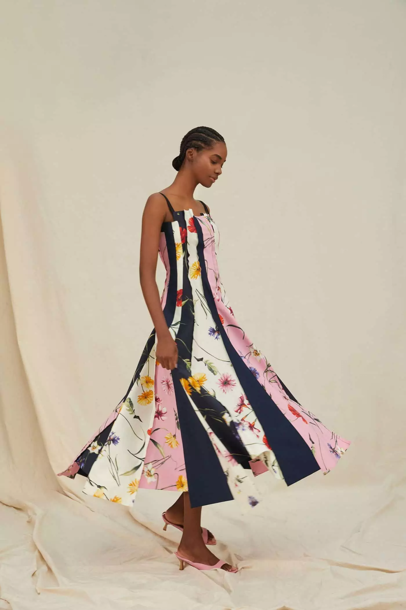 Oscar de la Renta Pre-Spring 2021 គឺជាការរំលឹកដ៏មានសង្ឃឹមសម្រាប់ការចាប់ផ្តើមថ្មី 5950_19