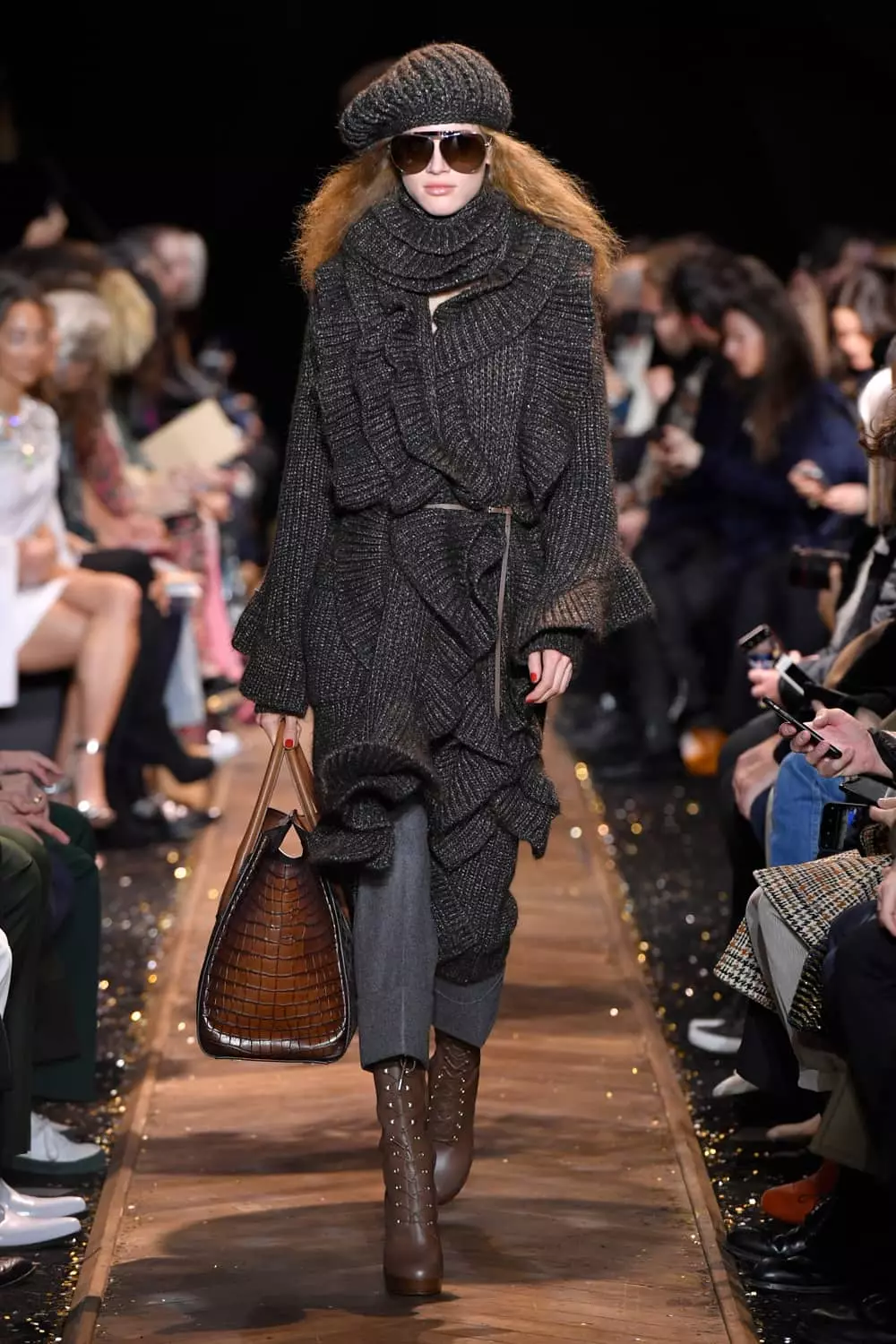 Michael Kors Collection เป็นความฝันของ New York Disco สำหรับฤดูใบไม้ร่วงปี 2019 5989_18