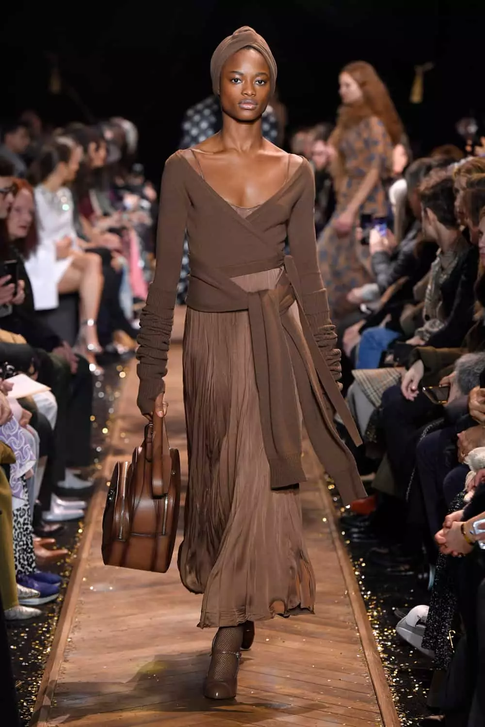 La colección de Michael Kors fue un sueño disco de Nueva York para el otoño de 2019 5989_28