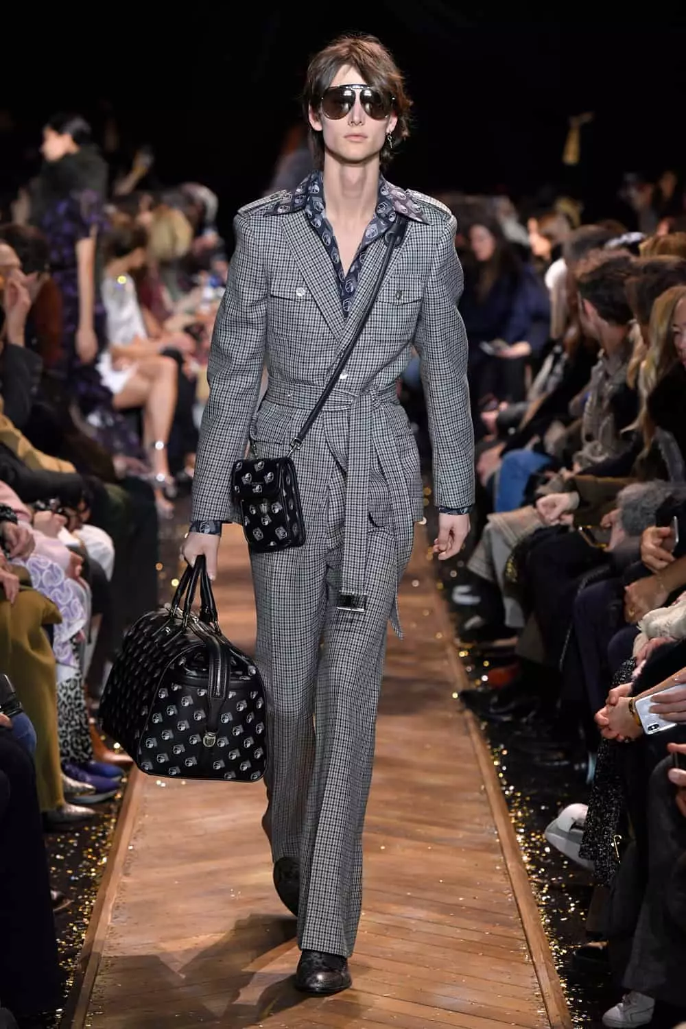 Michael Kors Collection Estis Novjorka Disko-Revo por Aŭtuno 2019 5989_34