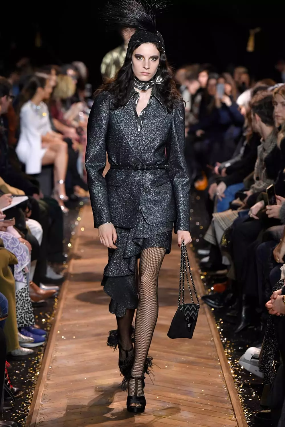 Michael Kors Collection เป็นความฝันของ New York Disco สำหรับฤดูใบไม้ร่วงปี 2019 5989_54