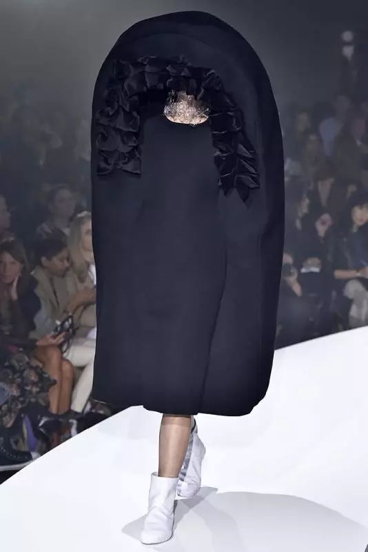 Paris Fashion Week: Balenciaga, Céline, Comme des Garçons en meer 59997_22