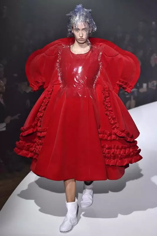 Неделя моды в Париже: Balenciaga, Céline, Comme des Garçons и другие 59997_24