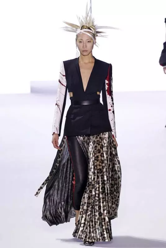 Paris Fashion Week: Balenciaga, Céline, Comme des Garçons, le tse ling 59997_47