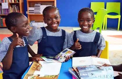 Le ragazze governano il mondo! La modella Noella Coursaris Musunka parla della fondazione di una scuola per ragazze in Congo 60647_4