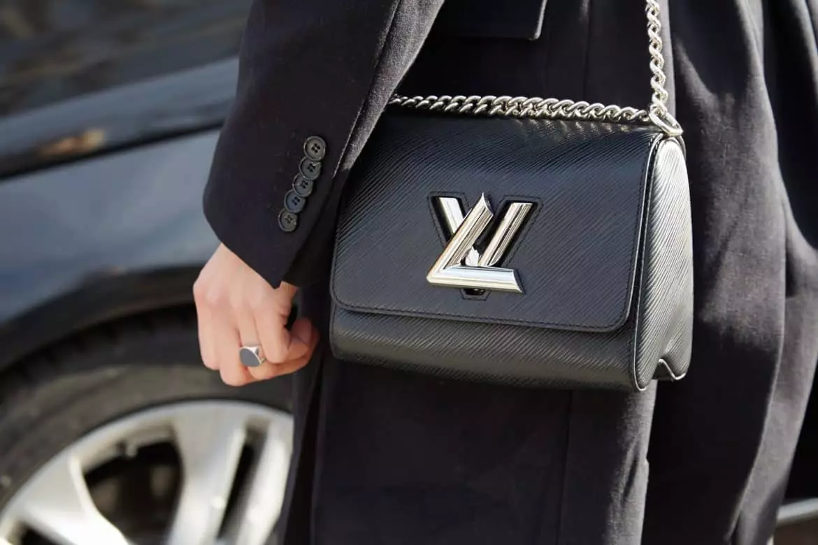 LVMH লুই Vuitton