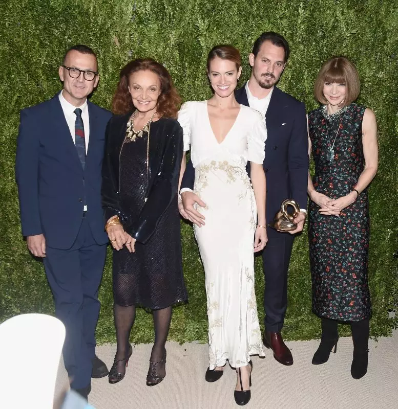 Anna Wintour ja Diane von Furstenberg tähistavad 2016. aasta CFDA/Vogue’i moefondi finaliste 60910_6