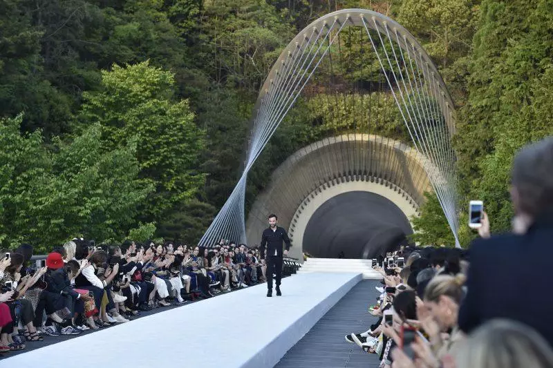 Tiroedd Louis Vuitton yn Kyoto gyda Digon o Ysbrydoliaeth 62031_62