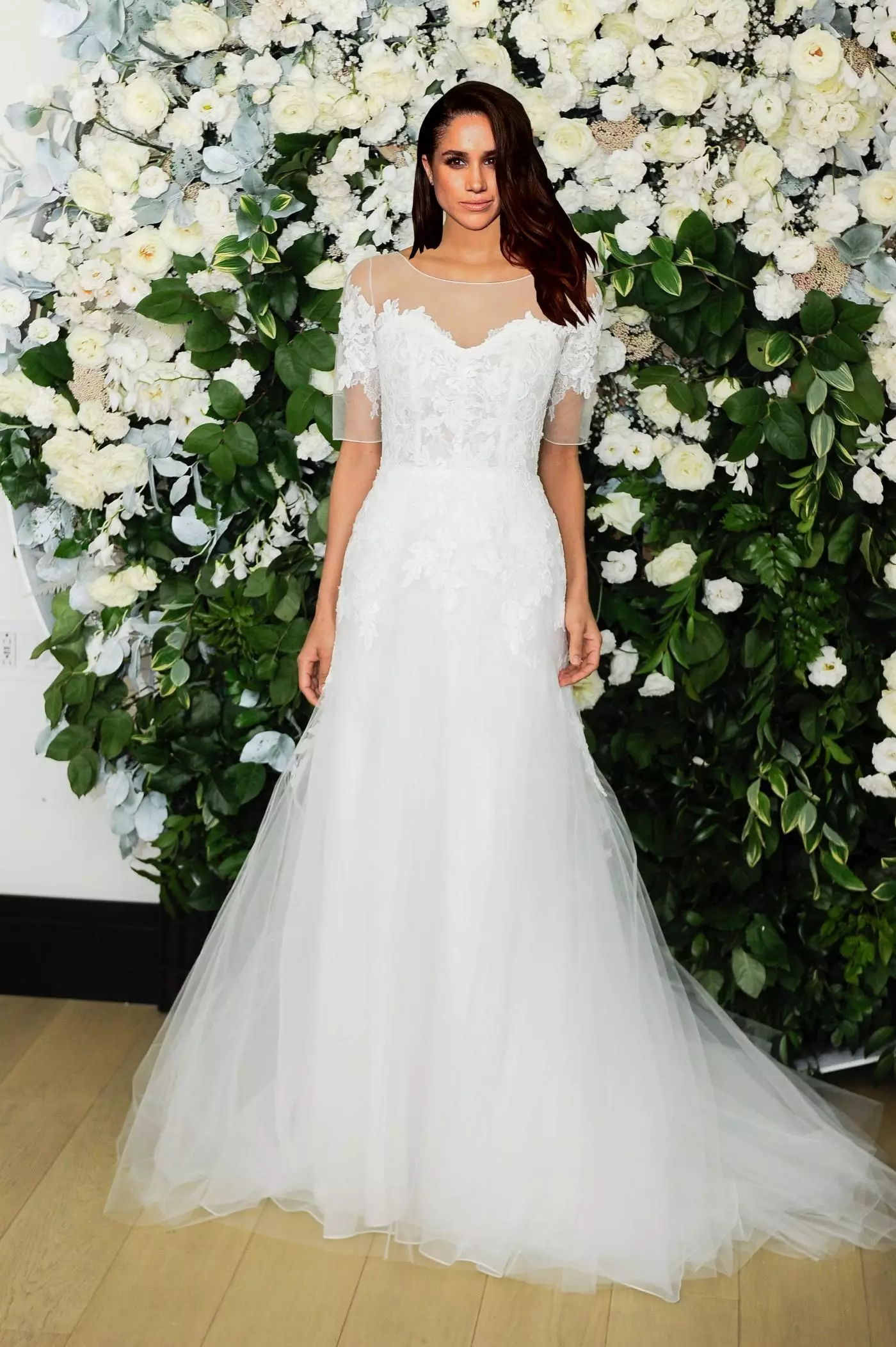 10 trouwjurken dy't Meghan Markle moatte drage fan 'e Bridal Fashion Week 62147_8