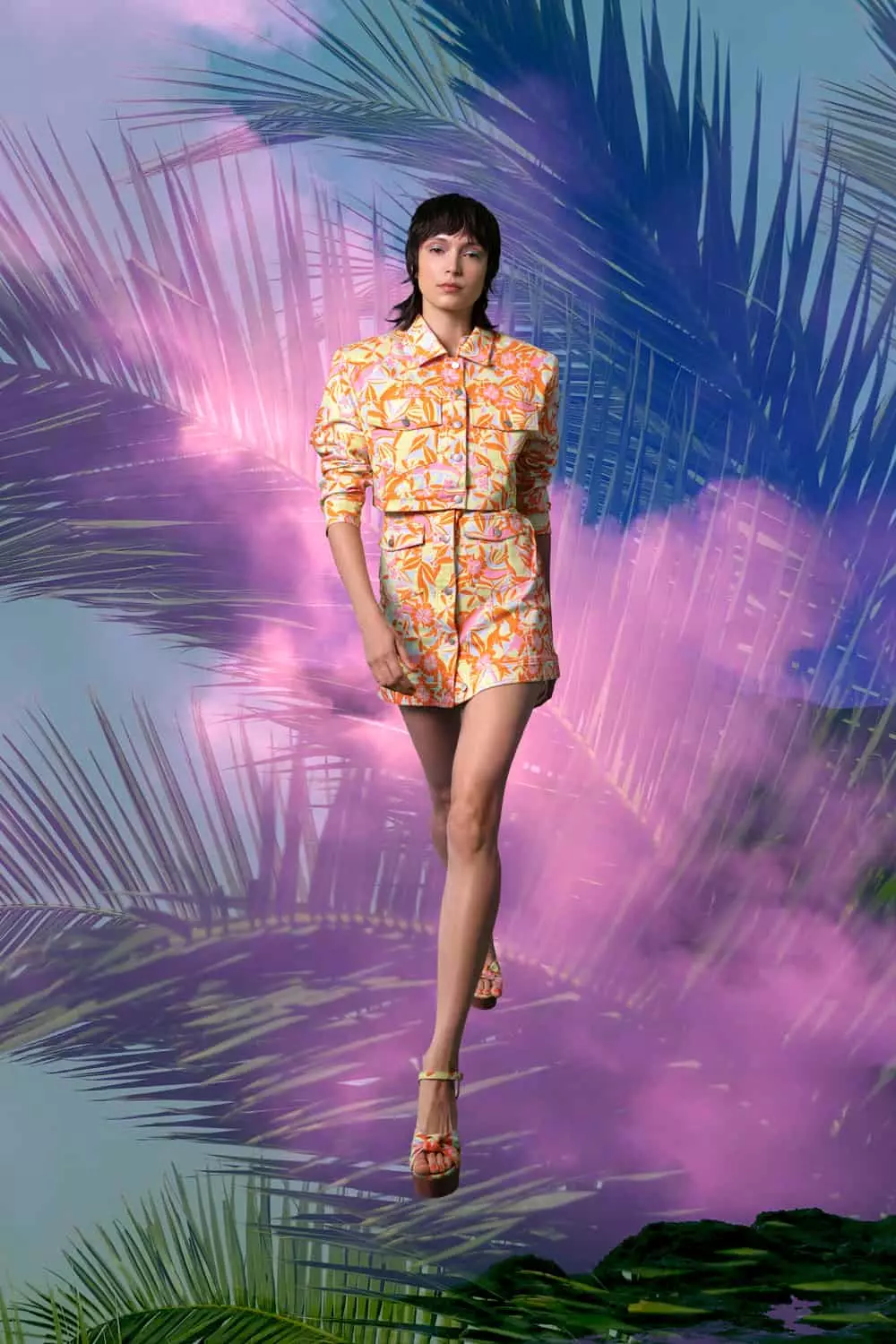 Nicole Miller Delf In The Swinging Sixties For Spring Summer '22 629_6
