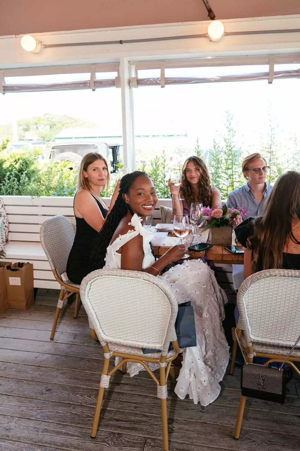 The Daily und Nicole Miller veranstalteten ein göttliches Sommer-Rosé-Mittagessen im La Fin Montauk 634_23