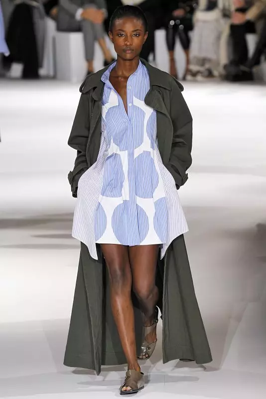 Стела Макартни ја носи радоста на модната недела во Париз 63575_13