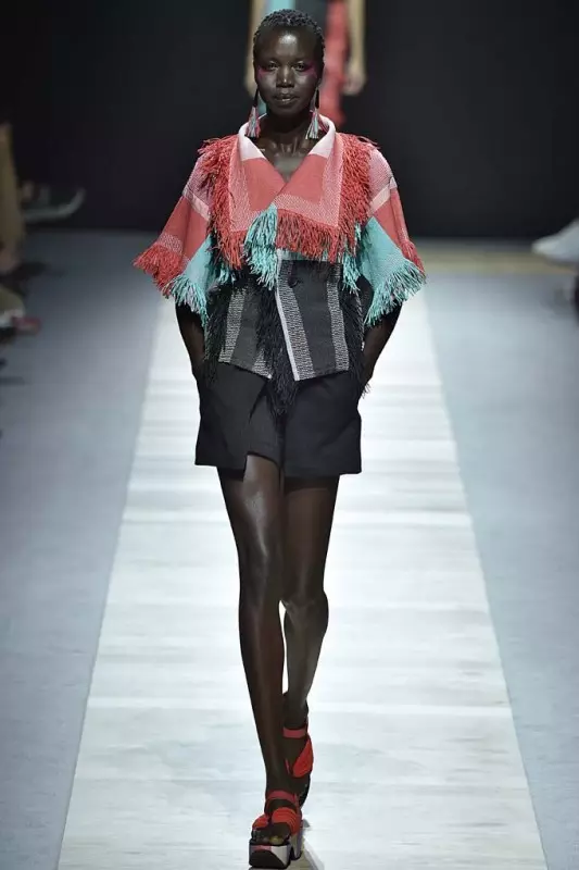 Issey Miyake Весна 2016 65389_2