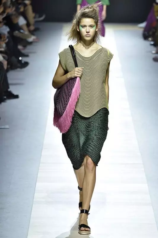 Issey Miyake Весна 2016 65389_21