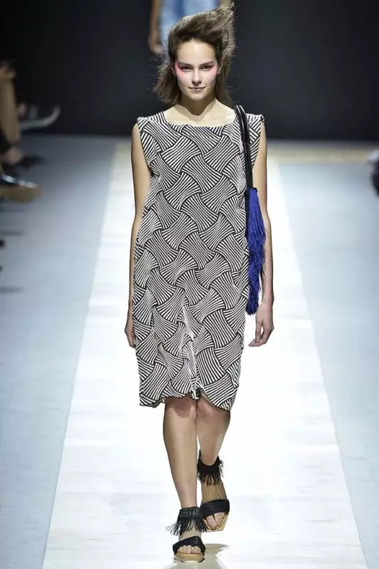 Issey Miyake Весна 2016 65389_34