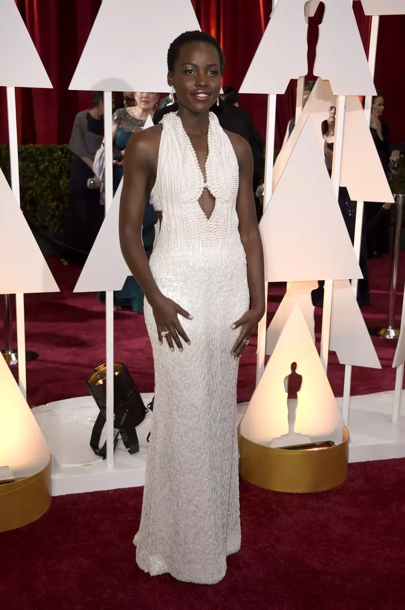 Lupita Nyong’o pärlitega kaetud Calvin Kleini kollektsiooni Oscari kleit varastati