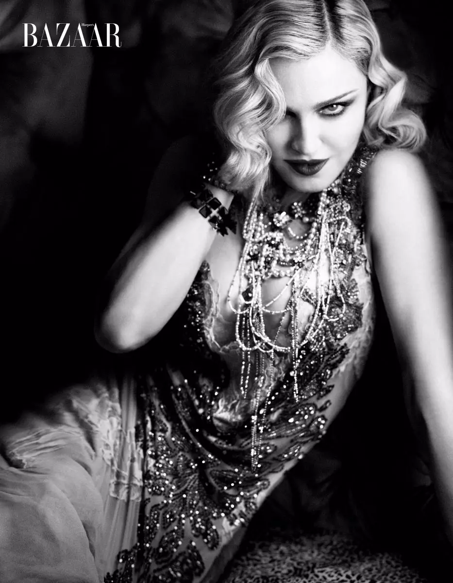 Madonna kupita ku Harper's Bazaar: 