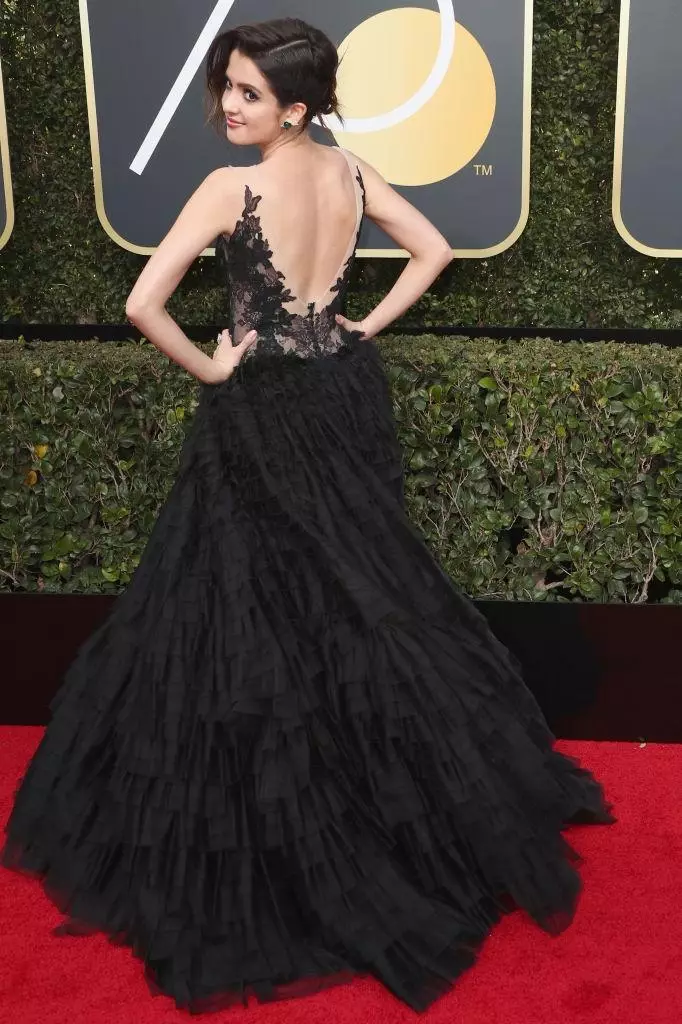 71 Stunning Black Dresses Los Ntawm Golden Globes Red Carpet 6671_44