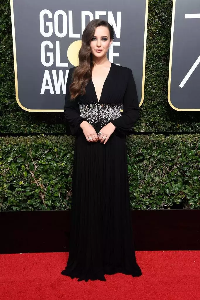 71 Stunning Black Dresses Los Ntawm Golden Globes Red Carpet 6671_68