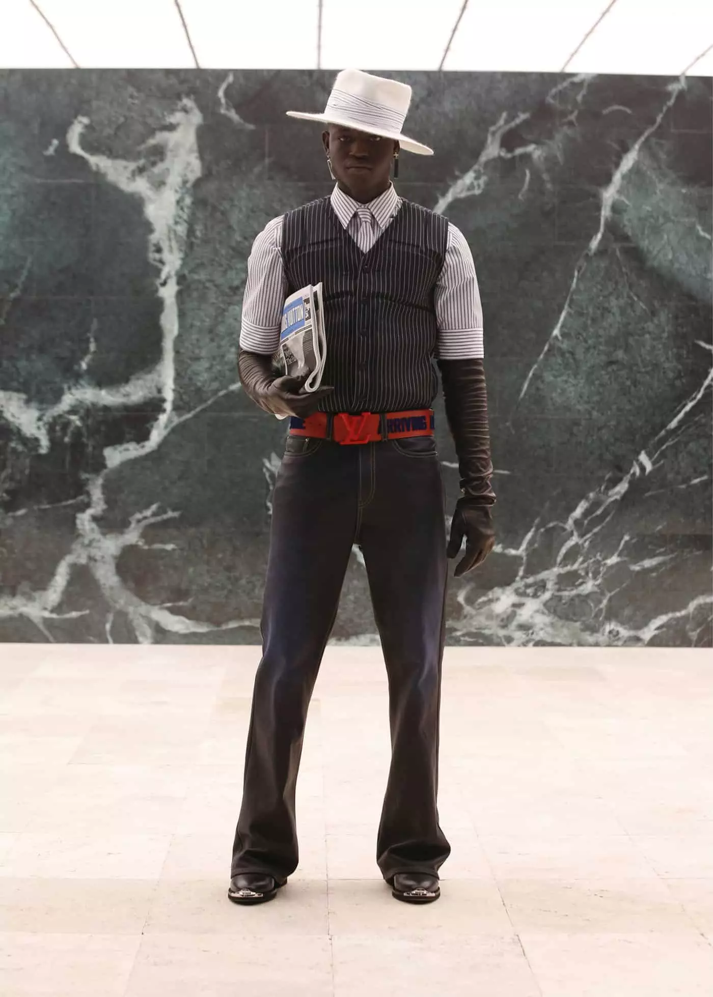 Louis Vuitton'un Yeni Sonbahar Erkek Giyimi Tamamen İş Halinde 6687_46
