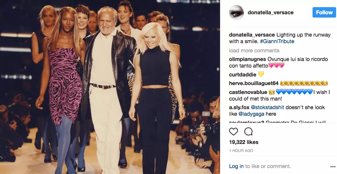 Tribute fan Naomi Campbell oan Gianni Versace 67406_3