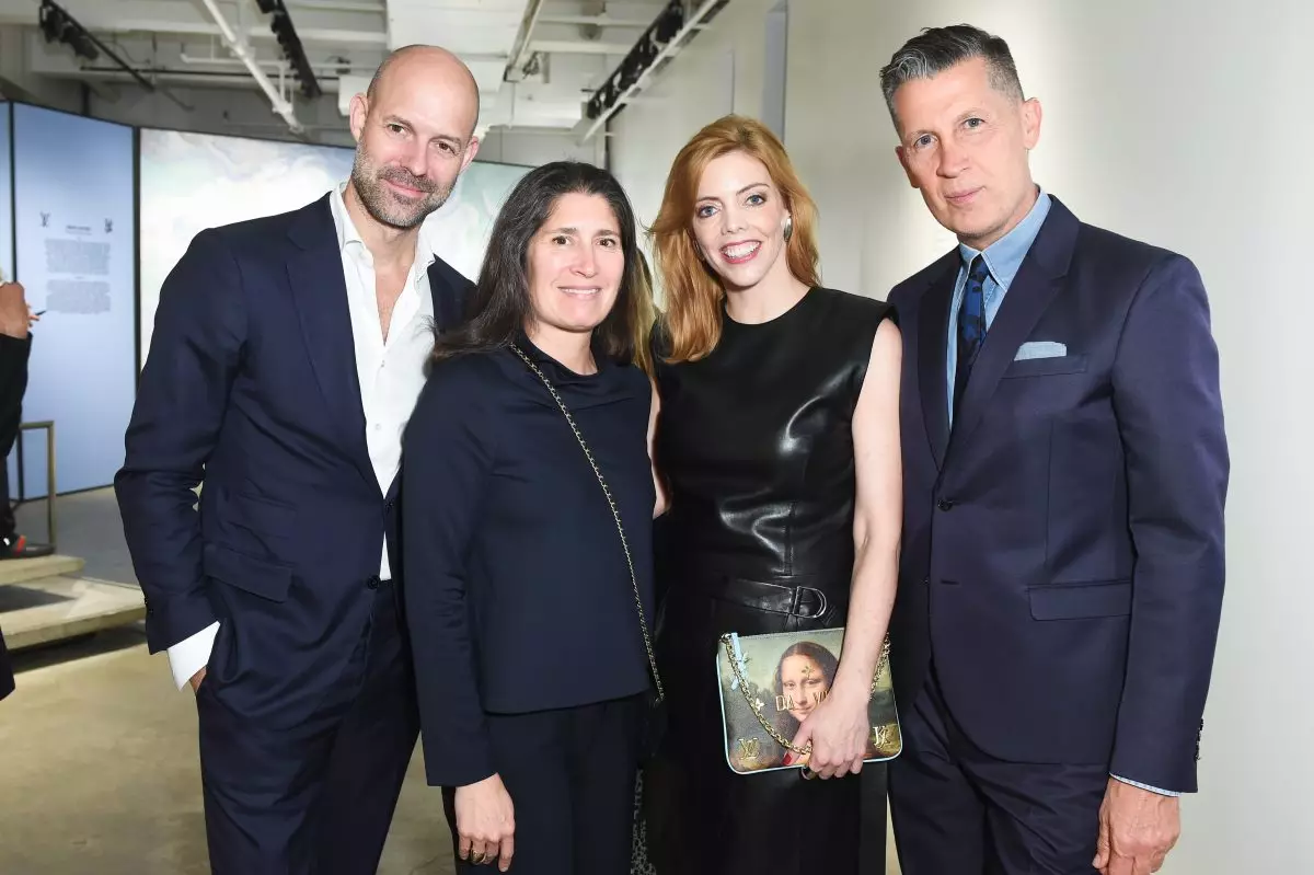 W Magazine celebra la col·laboració i la botiga emergent de Jeff Koons x Louis Vuitton