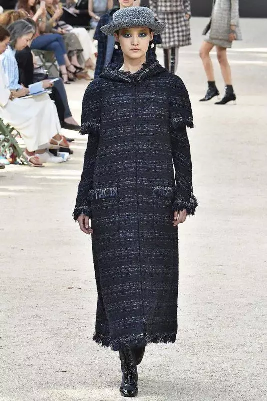 Hołd Karla Lagerfelda dla Paryża w Haute Couture 67997_15