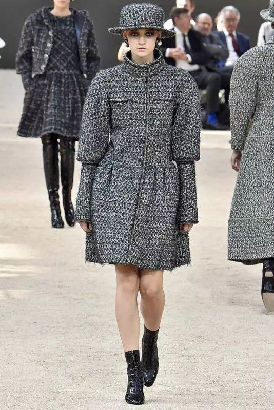 Hołd Karla Lagerfelda dla Paryża w Haute Couture 67997_4
