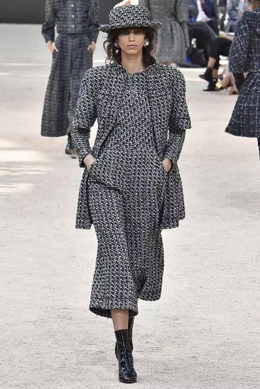 Hołd Karla Lagerfelda dla Paryża w Haute Couture 67997_7