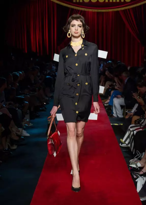 Джереми Скотт Moschino көктемі '17 үшін қуыршақтар алқабын қайта елестетеді 68949_12