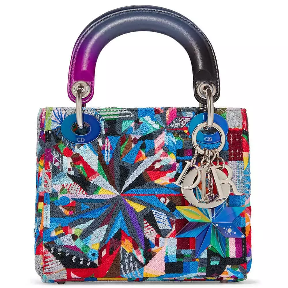 Dior 與 11 位女藝術家合作，在邁阿密巴塞爾藝術展上推出 Bag Capsule 6908_4