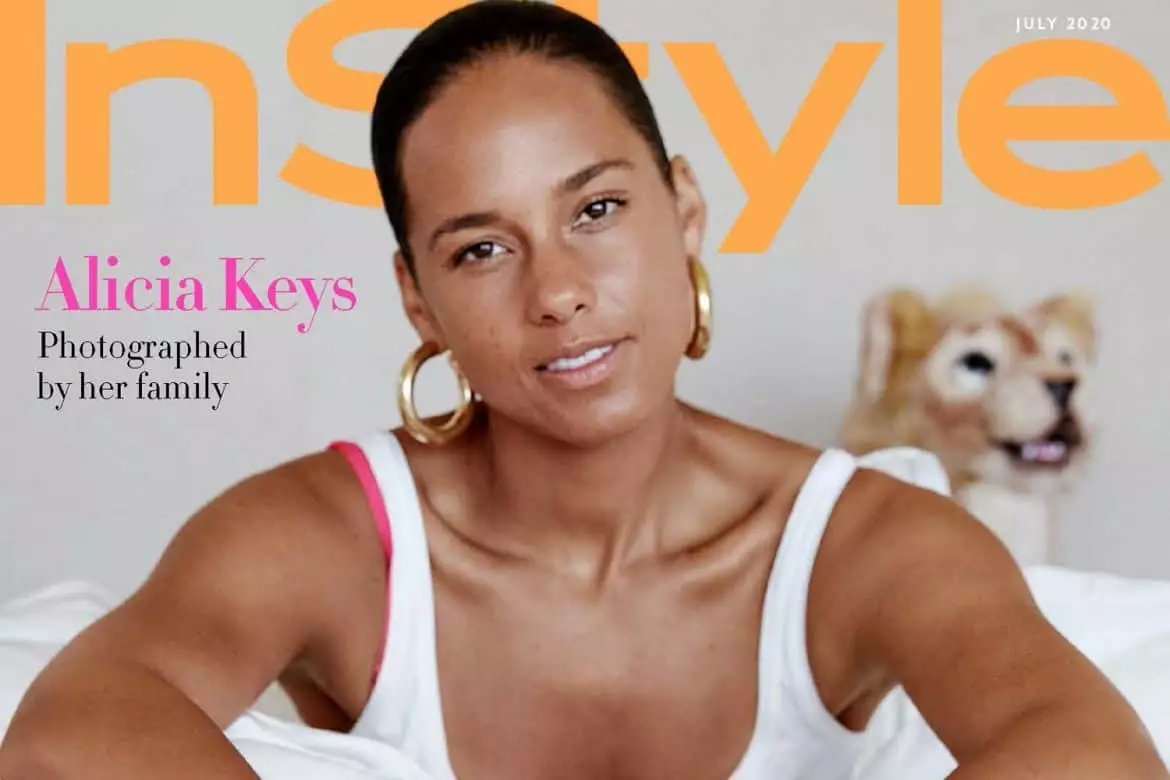 Alica Keys viene fotografata dalla sua famiglia per la copertina di InStyle 7013_1