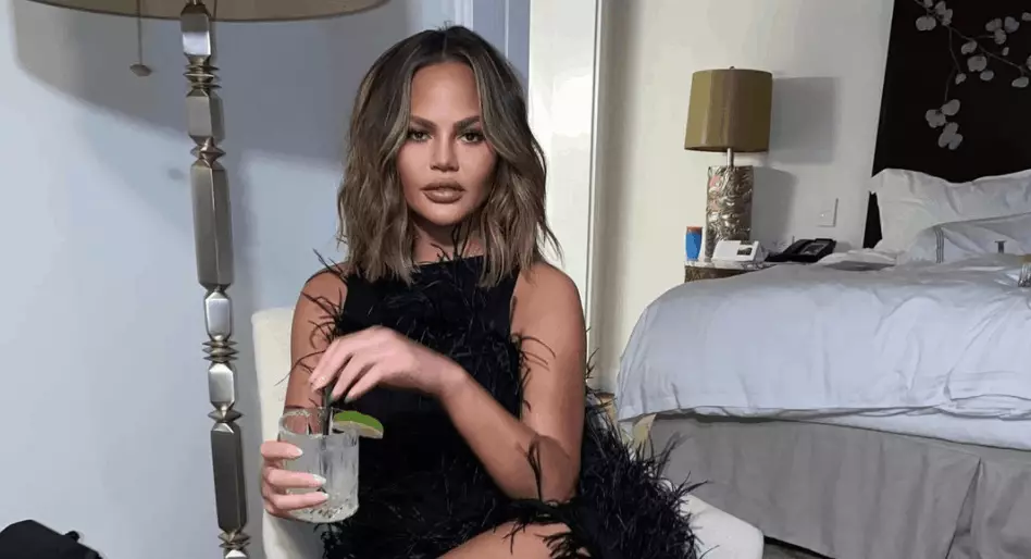 Chrissy Teigen Da John Legend Suna Samun Tattoo Masu Daidaitawa Don Girmama Jakin Jariri 7144_1