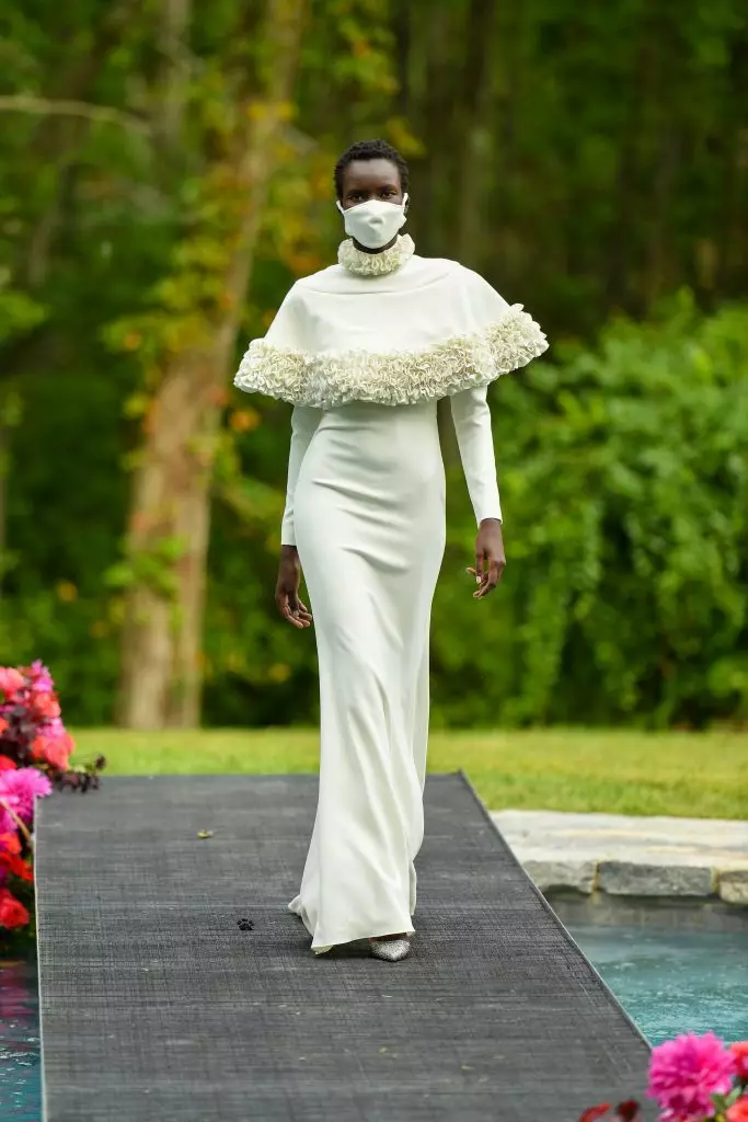 Christian Siriano Mu NYFW wa si Connecticut Fun Ọjọ naa 7330_16